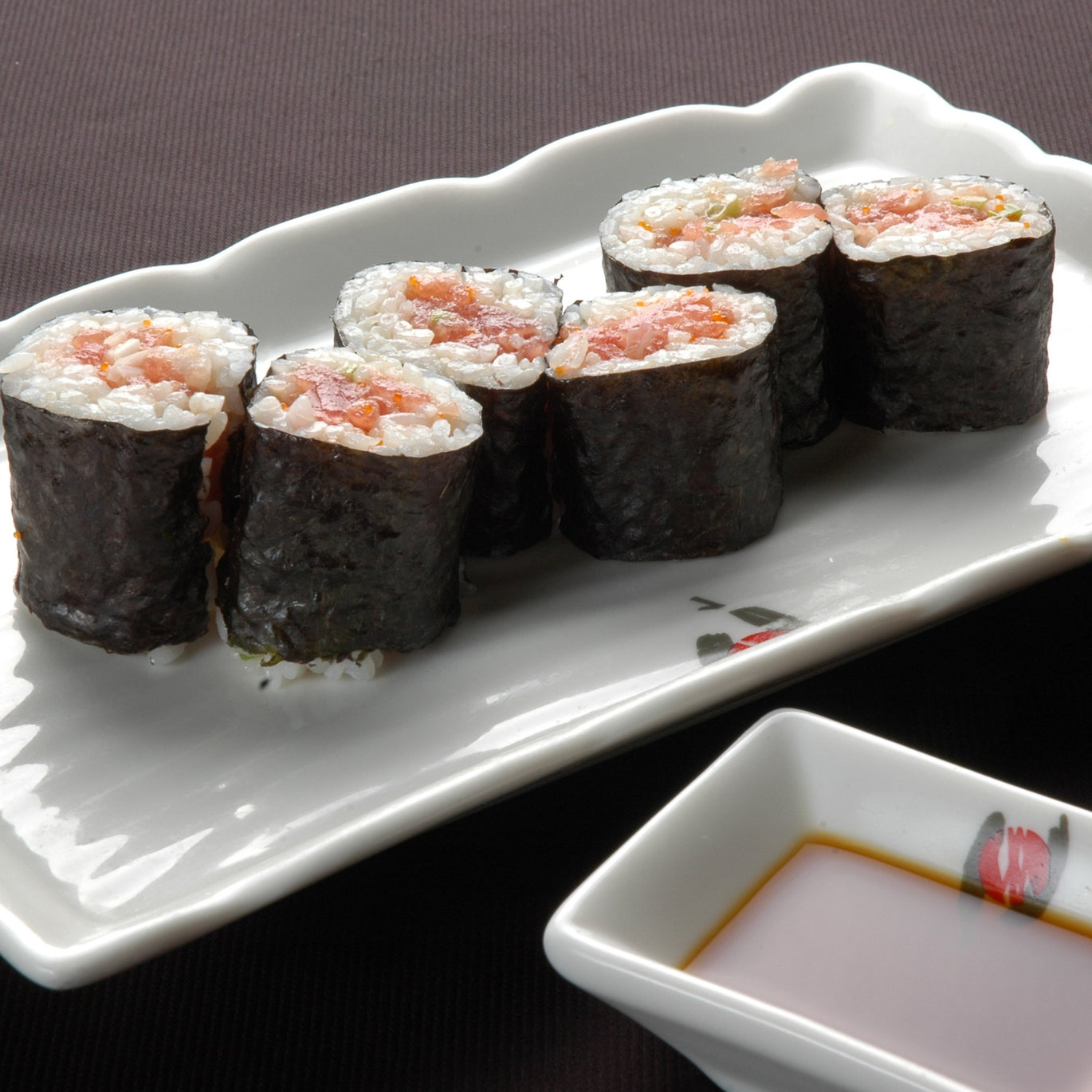 Spicy Maguro Roll – Kimono Ken